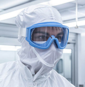 Eye Protection Safety Guide for Cleanrooms - Prudential Uniforms